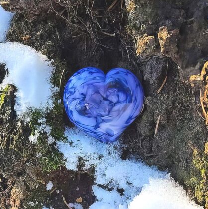 Hundreds of glass hearts coming to Tualatin Park in expanded Share the ...