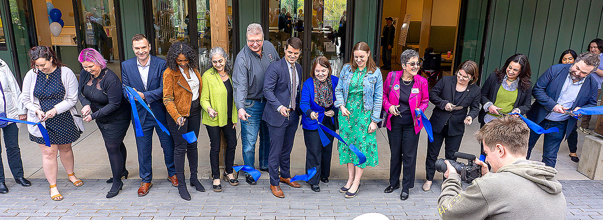 Excited residents move in while Plambeck Gardens’ grand opening ...